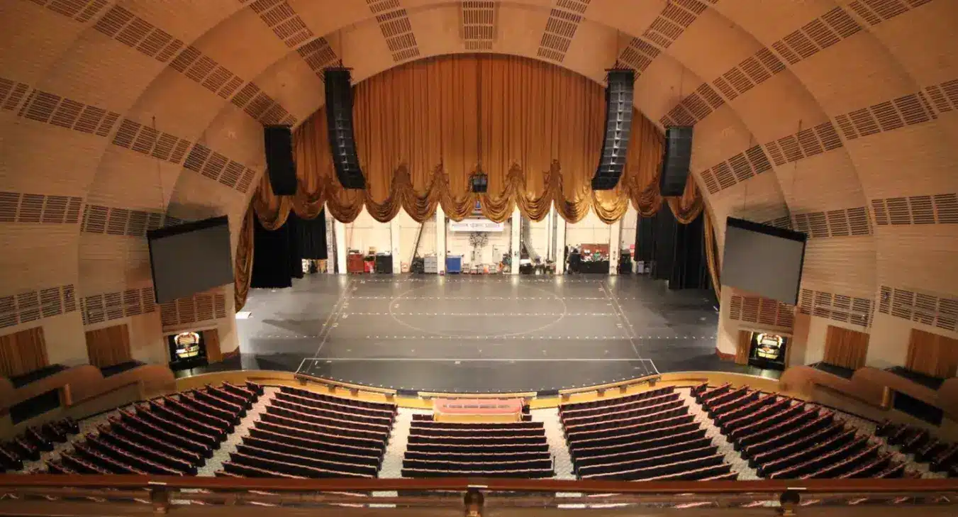 Radio City Music Hall: The Iconic Entertainment Venue in Midtown West ...